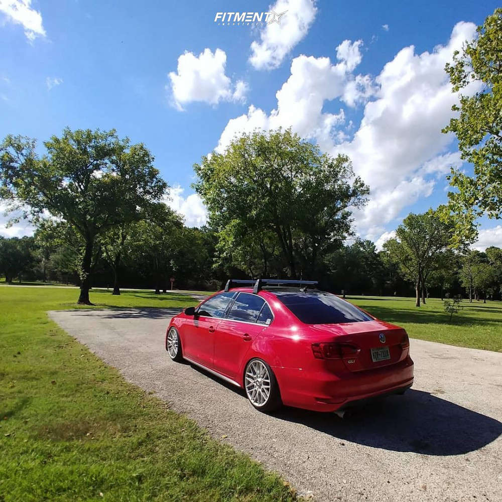 2013 Volkswagen Jetta GLI with 18x8.5 Rotiform Rse and Michelin 215x35 ...