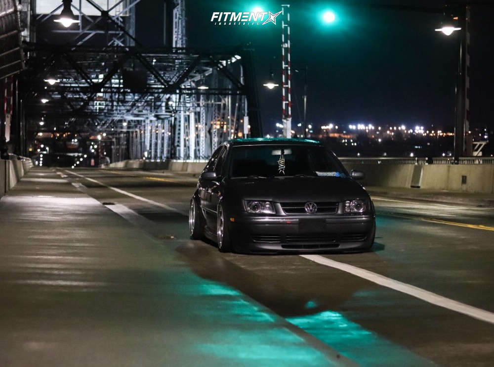 2004 Volkswagen Jetta GLI 1.8T 4dr Sedan (1.8L 4cyl Turbo 6M) with 18x8 ...