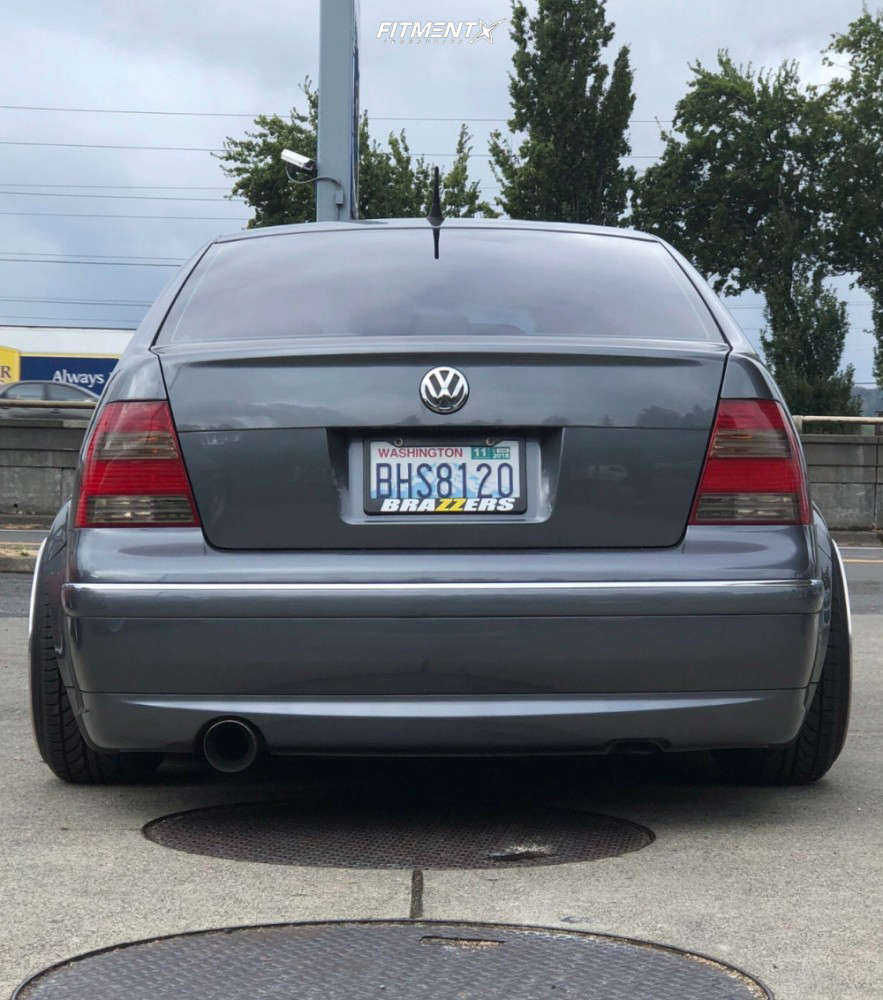 2004 Volkswagen Jetta GLI 1.8T 4dr Sedan (1.8L 4cyl Turbo 6M) with 18x8 ...