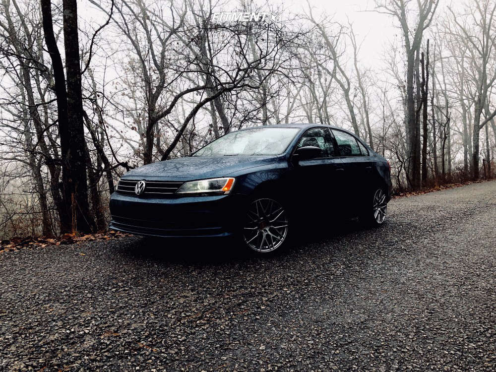 2015 Volkswagen Jetta SE with 18x8.5 F1R F103 and Westlake 215x35 on ...