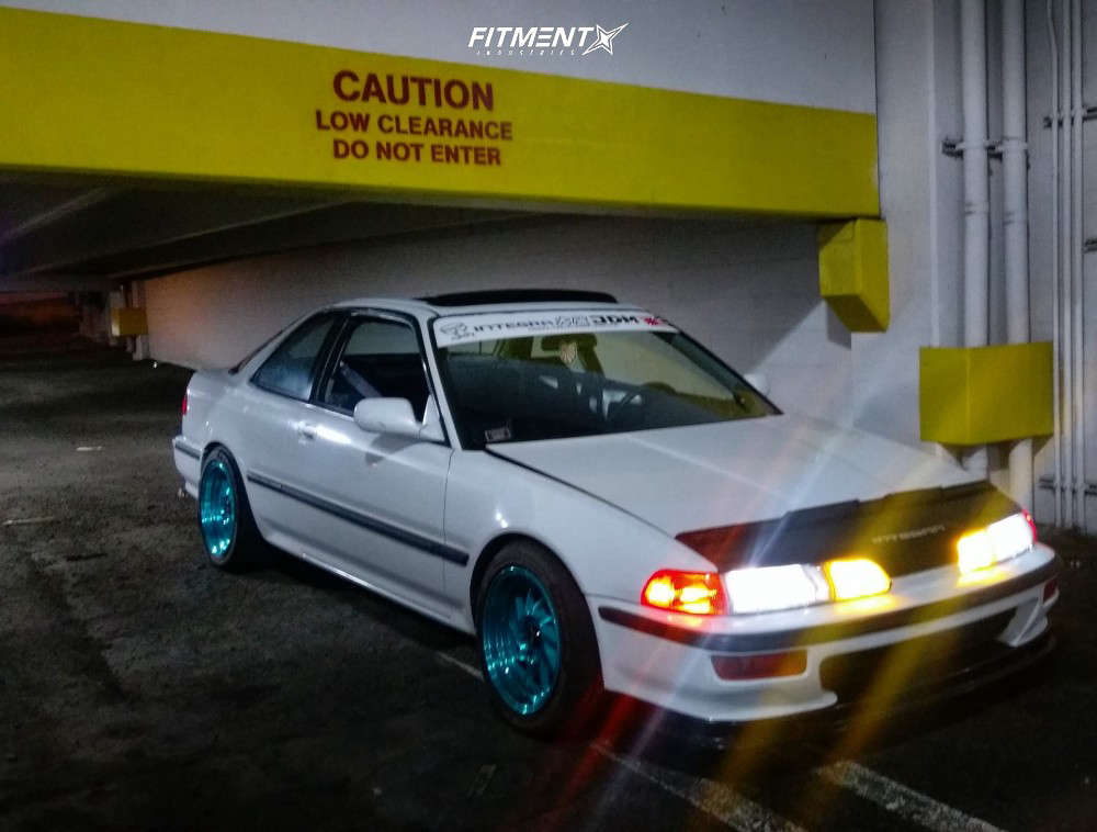 1992 Acura Integra LS with 15x8 F1R F07 and Federal 205x50 on Lowering ...