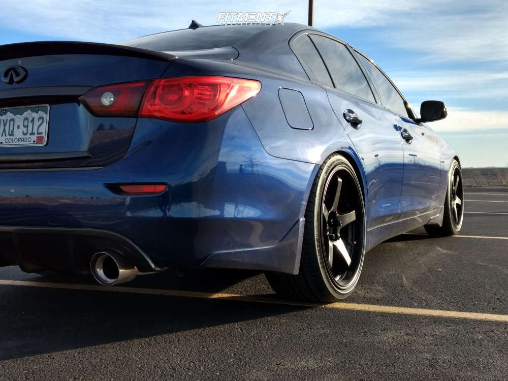 2017 INFINITI Q50 Red Sport with 20x9 Varrstoen Es9 and Achilles 245x35 ...
