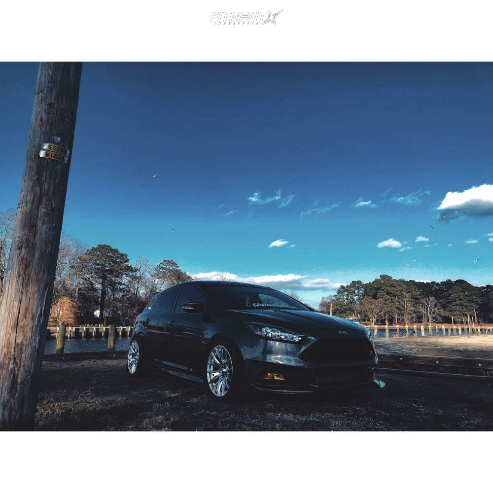 2015 Ford Focus ST with 18x8.5 3SDM 0.01 and Federal 225x40 on Lowering ...