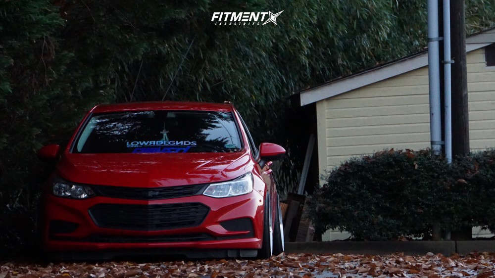 2017 Chevrolet Cruze L with 18x9.5 ESR Sr01 and Sailun 215x35 on ...