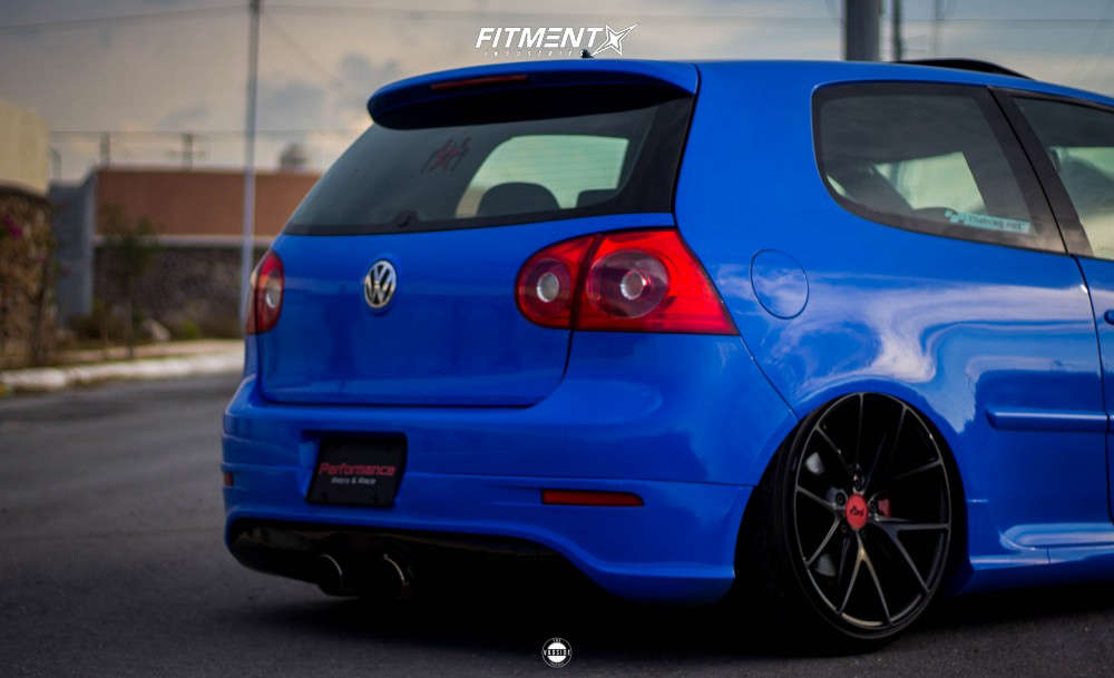 2007 Volkswagen GTI Base with 18x8 Niche Misano and Wanli 215x35 on Air ...