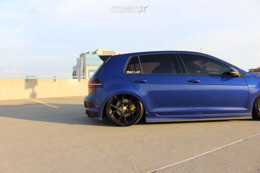 2016 Volkswagen Golf R Base with 19x8.5 Rotiform Kps and Maxtrek 215x35 ...