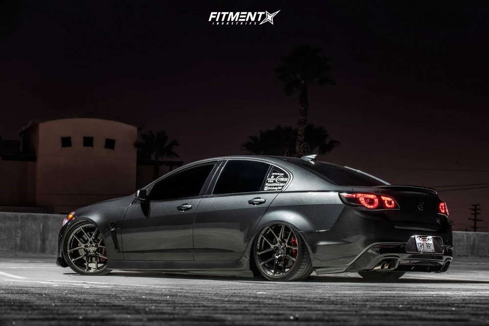 2017 Chevrolet SS Base with 20x9 Ace Wheels AFF02 and Michelin 255x35 ...