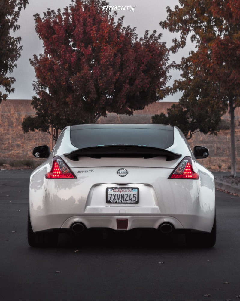 2016 Nissan 370Z Base with 18x9.5 Rays Engineering 57DR and Michelin ...