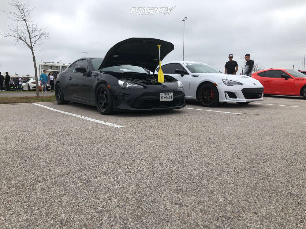 2017 Toyota 86 Base with 18x8.5 ESR Sr06 and Achilles 225x35 on Stock ...