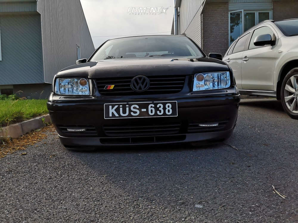 2003 Volkswagen Jetta GLS with 18x9.5 Aodhan Ah04 and Michelin 205x35 ...