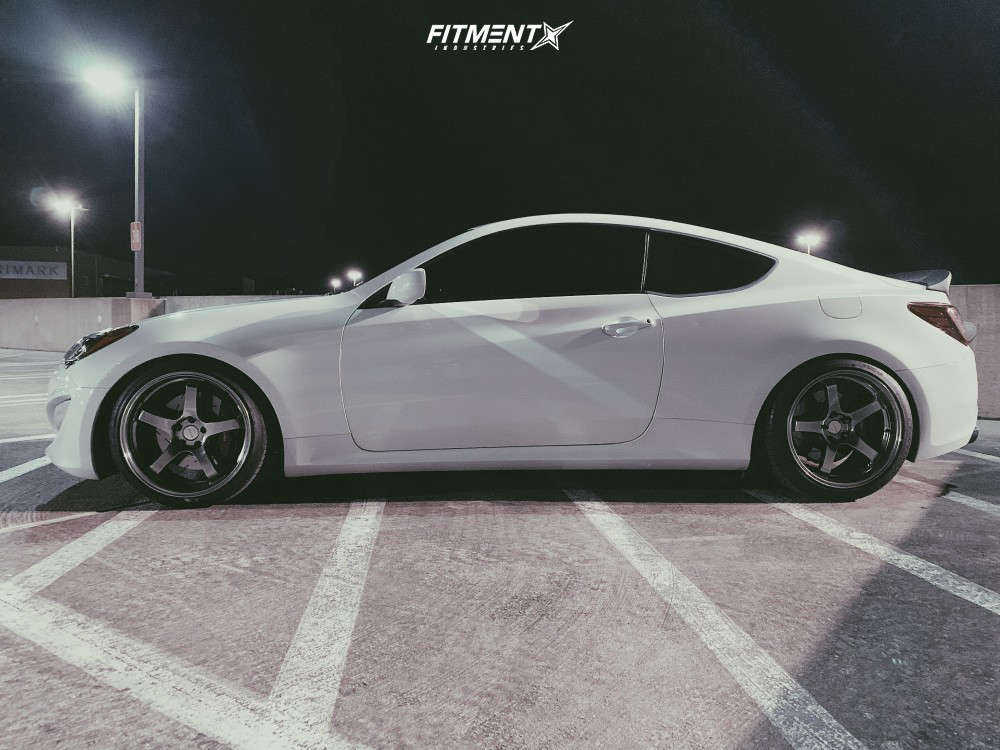 2014 Hyundai Genesis Coupe 2.0T R-Spec with 19x9.5 Varrstoen Es9 and ...