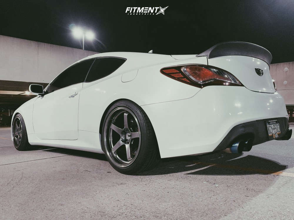 2014 Hyundai Genesis Coupe 2.0T R-Spec with 19x9.5 Varrstoen Es9 and ...