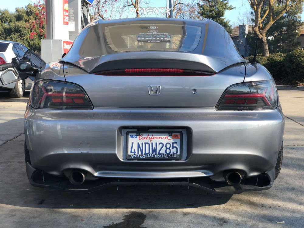 2000 Honda S2000 Base with 17x8 Desmond Regamaster and Michelin 225x45 ...