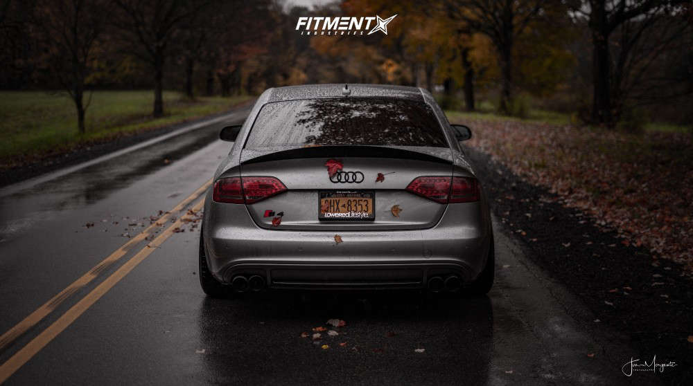 2011 Audi S4 Base with 19x9.5 Neuspeed Rse10 and Toyo Tires 235x35 on ...