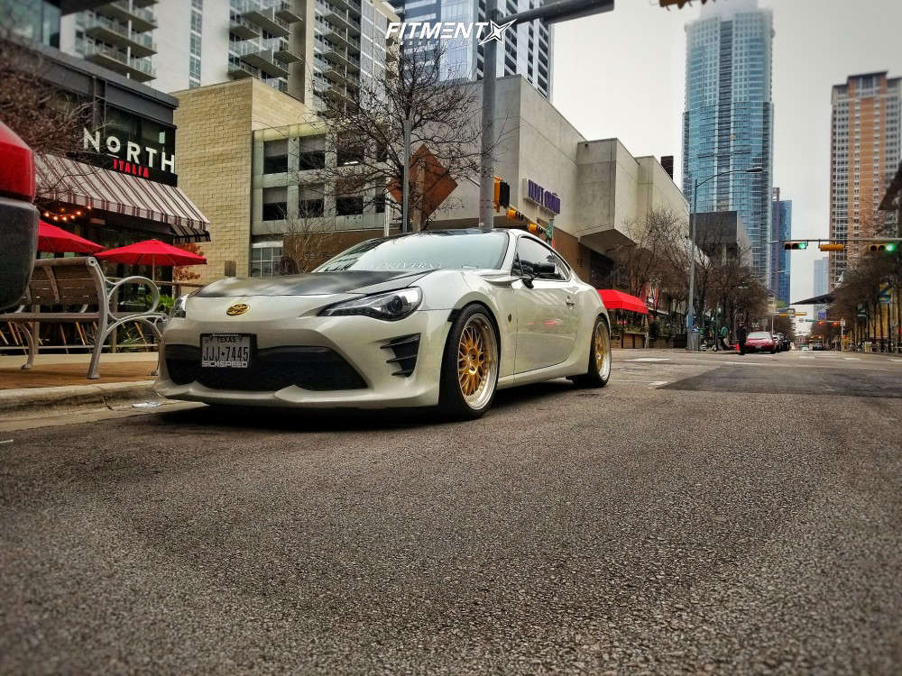 2017 Toyota 86 Base with 18x9 ESR Sr01 and Toyo Tires 245x40 on ...