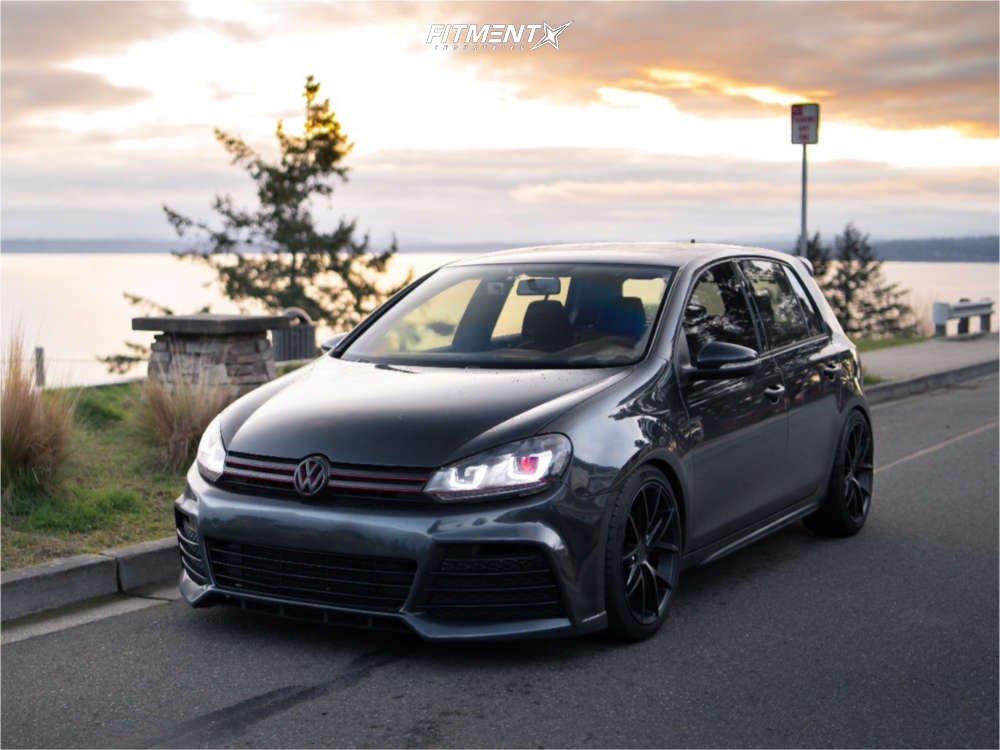 2013 Volkswagen GTI Base with 18x8 Niche Misano and Michelin 225x40 on ...