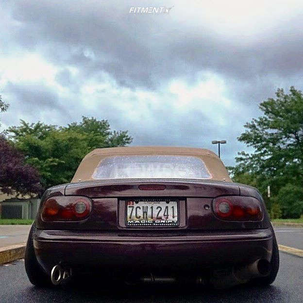 1995 Mazda MX-5 Miata Base with 15x8.5 AVID1 AV19 and Nexen 175x50 on ...