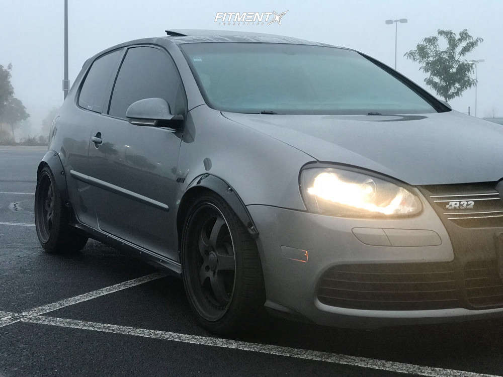 2008 Volkswagen R32 Base with 18x9.5 Privat Legende and Goodyear 245x45 ...