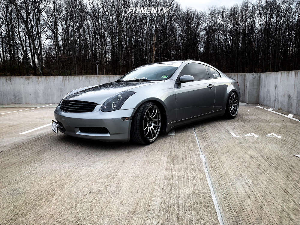 2005 INFINITI G35 Base with 19x9.5 Vordoven Forme 9 and Hankook 245x35 ...