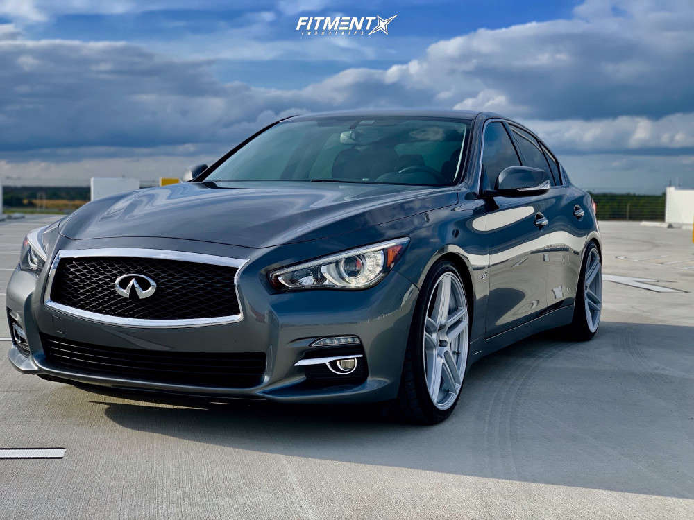 2015 INFINITI Q50 Premium with 20x9 Velgen Split5 and Nitto 245x35 on ...