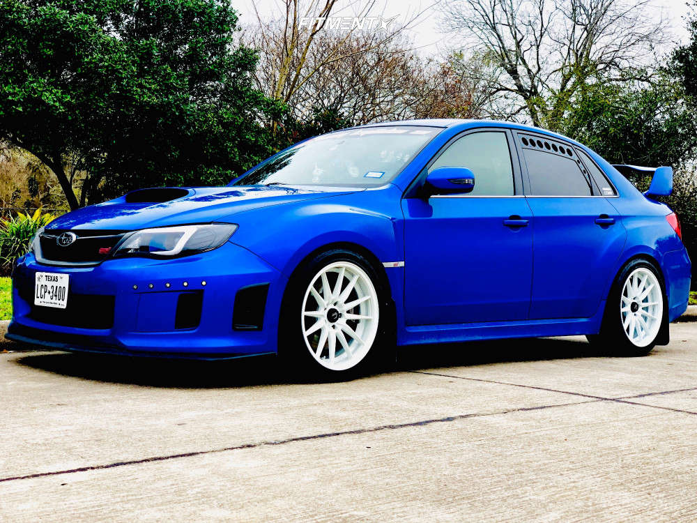 Cosmis Racing R1 Pro 18x12 24 White | R1PRO-1812-24-5X114.3-W | Fitment ...