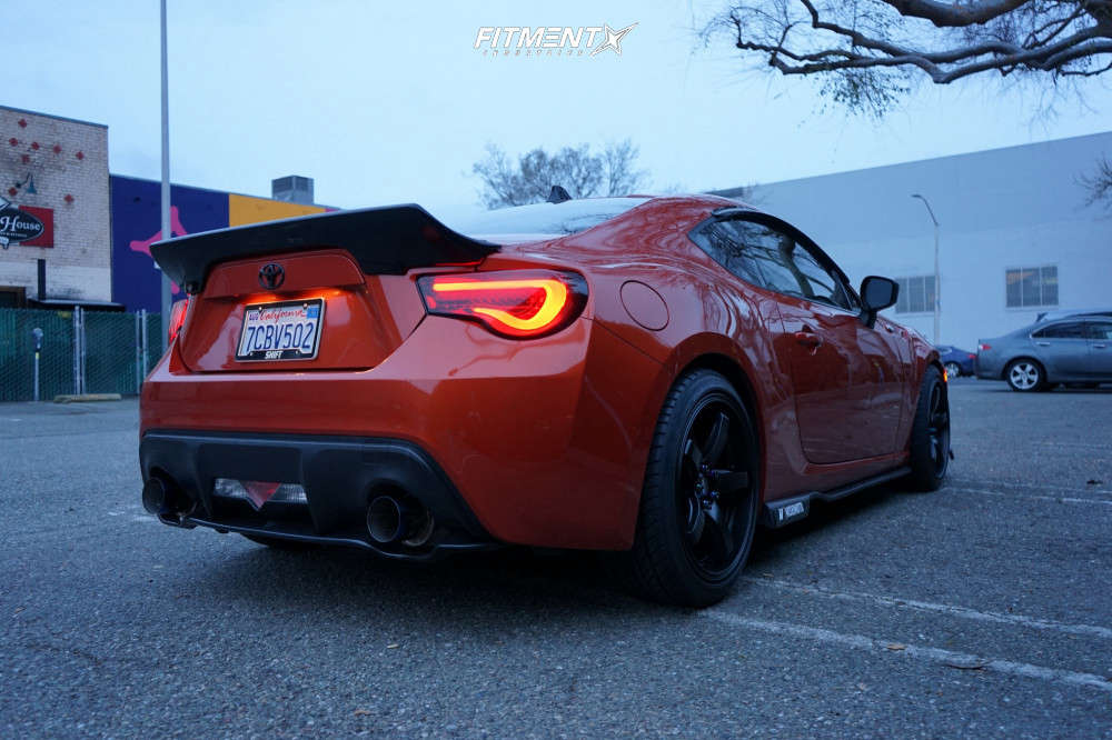 2013 Scion FR-S Base with 18x8.5 XXR 555 and Ohtsu 235x40 on Lowering ...