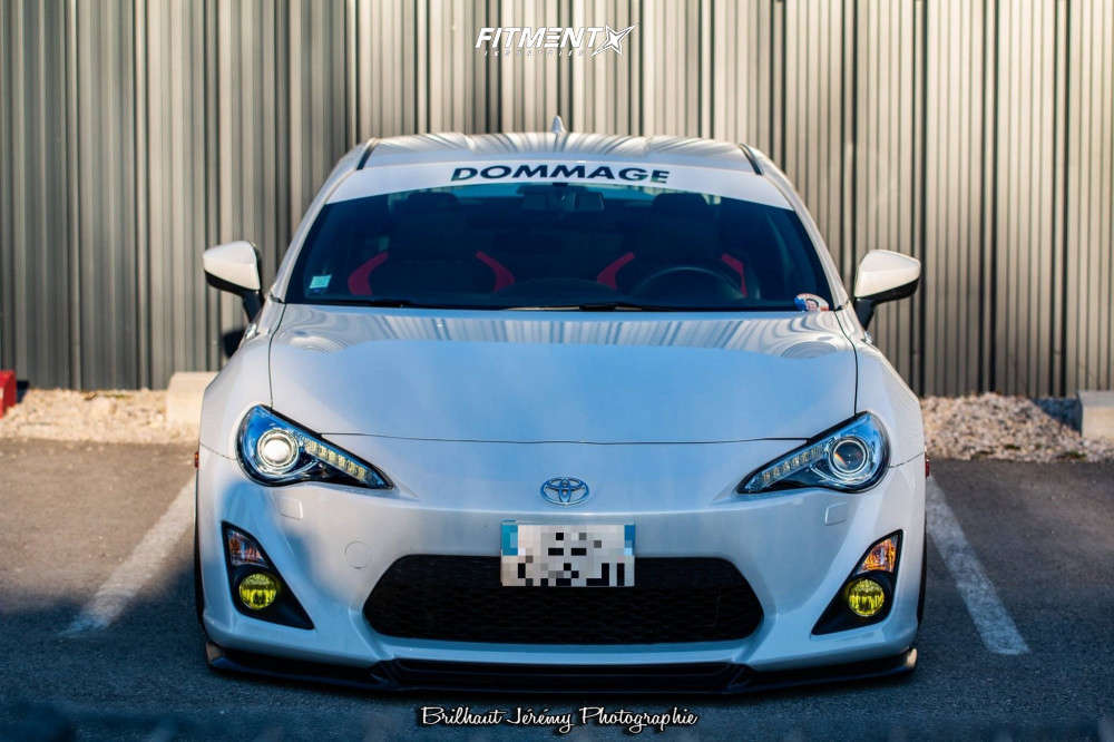2015 Toyota 86 Base with 18x8.5 3SDM 0.06 and Nankang 215x35 on Air ...
