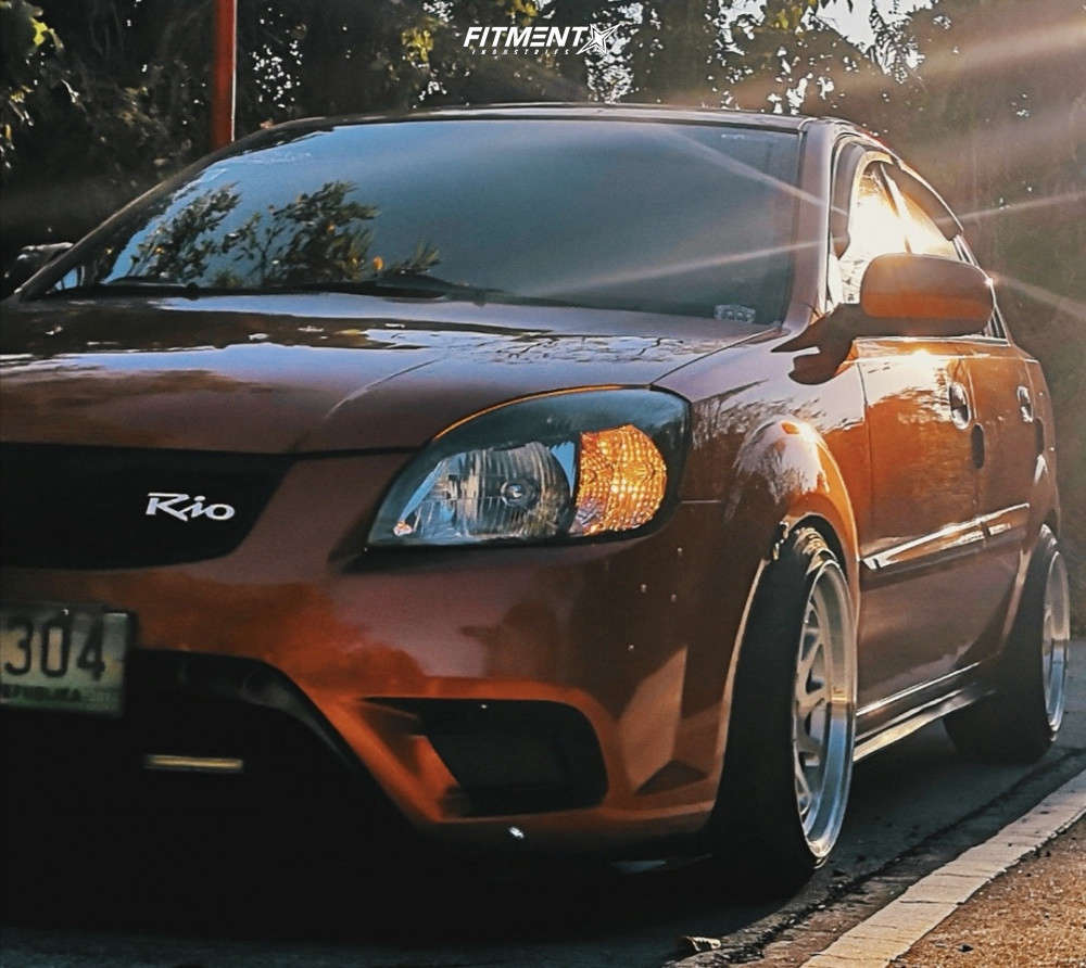 2011 Kia Rio SX with 16x8.5 Rotiform Yvr and Sailun 195x45 on Lowering ...