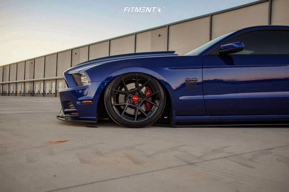 2014 Ford Mustang GT with 19x10 Rotiform Kps and Pirelli 255x35 on Air ...