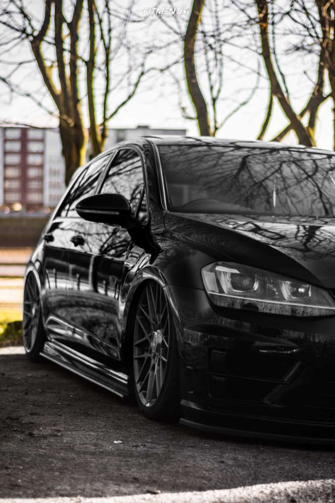 2016 Volkswagen Golf R Base with 19x8.5 Rotiform Rse and Nexen 235x35 ...