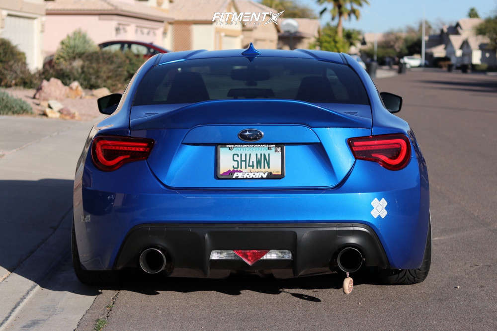 2013 Subaru BRZ Base with 18x9.5 Regen5 R32 and Federal 225x40 on ...