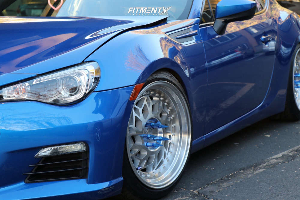 2013 Subaru BRZ Base with 18x9.5 Regen5 R32 and Federal 225x40 on ...