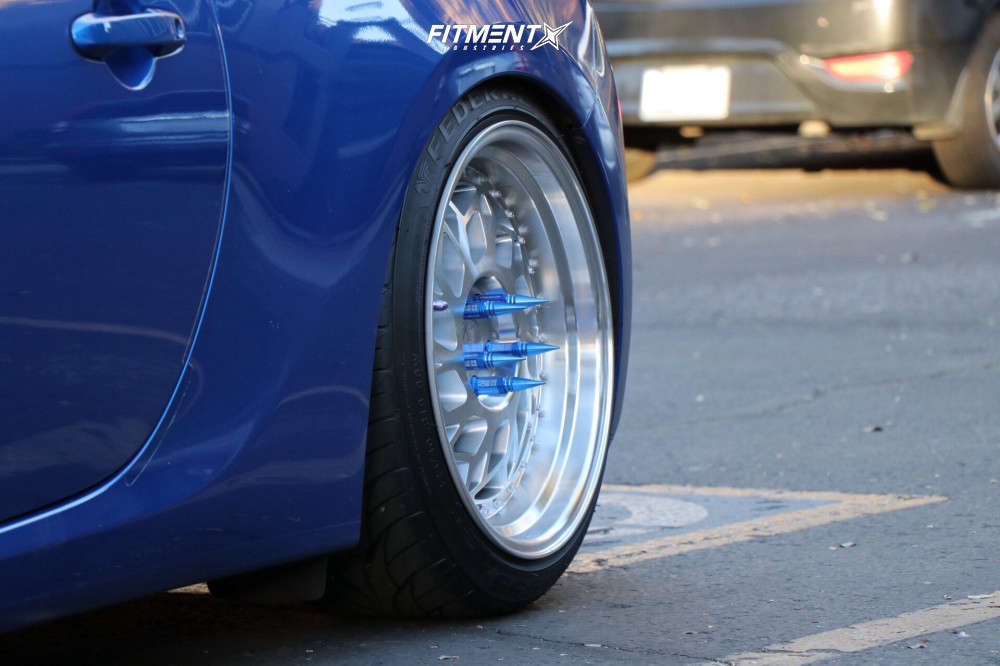 2013 Subaru BRZ Base with 18x9.5 Regen5 R32 and Federal 225x40 on ...
