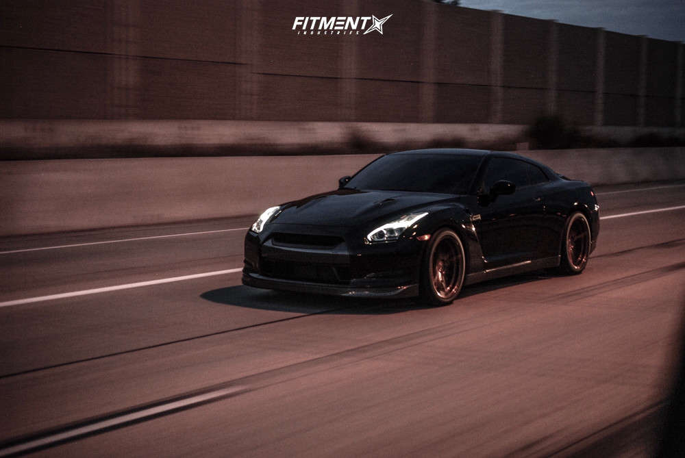 2011 Nissan GT-R Premium 2dr Coupe AWD (3.8L 6cyl Turbo 6AM) with 20x10 ...