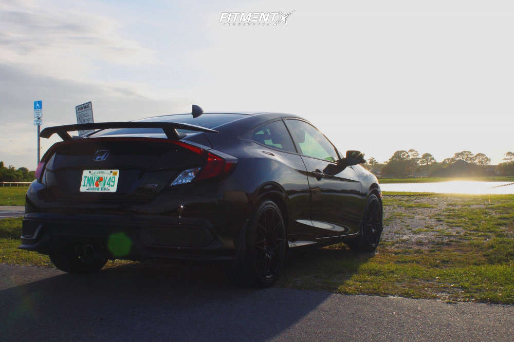 2017 Honda Civic Si with 18x8 Revolution Racing Rr11 and Goodyear ...
