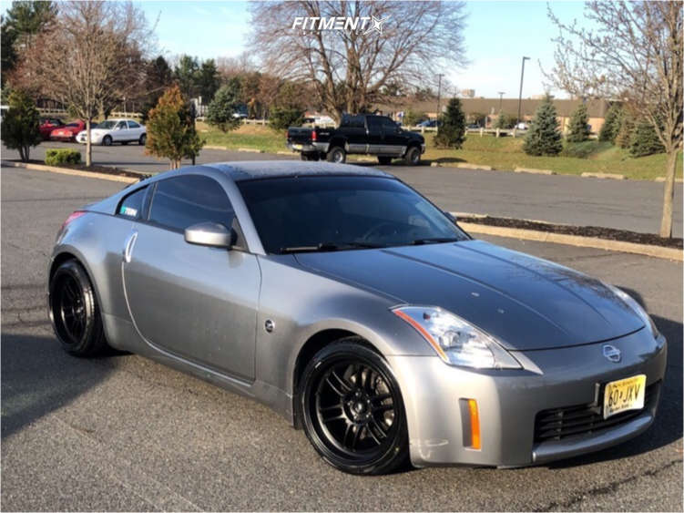 2005 Nissan 350Z Base with 18x9.5 MST Suzuka and Nankang 245x35 on ...