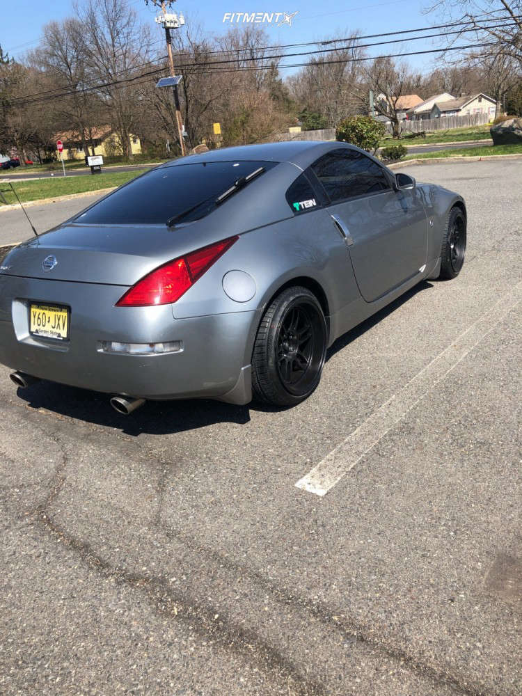 2005 Nissan 350Z Base with 18x9.5 MST Suzuka and Nankang 245x35 on ...