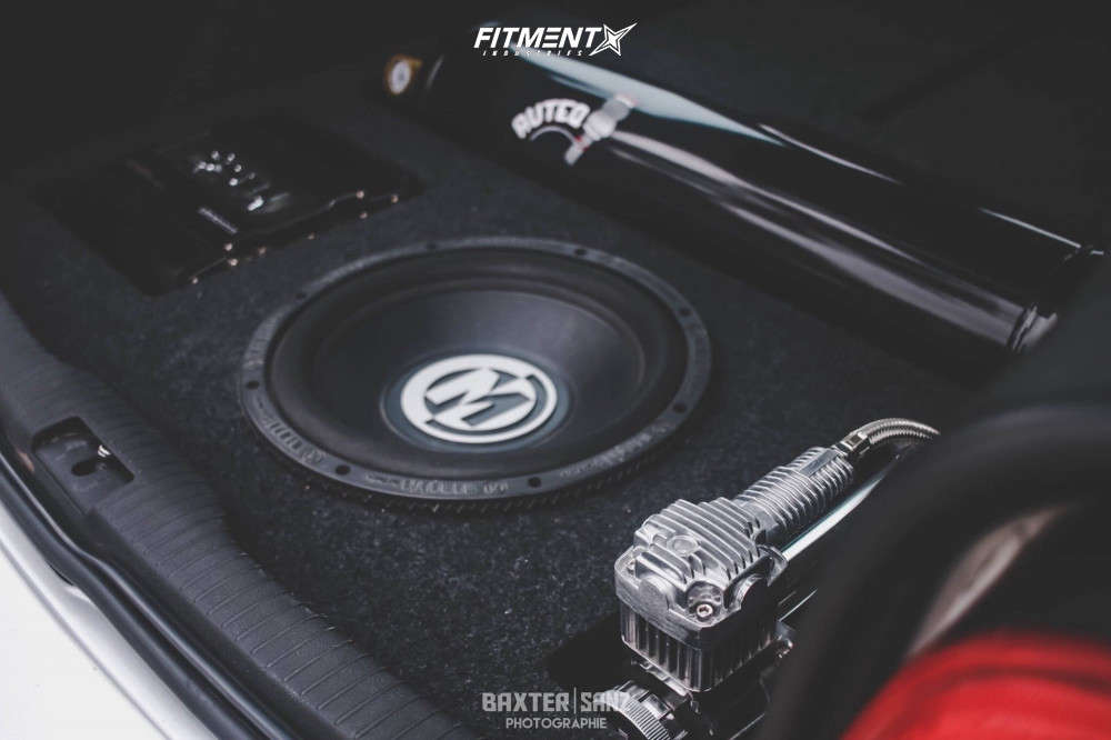 2001 Volkswagen GTI Base with 18x9.5 Rotiform Lsr and 215x35 on Air ...