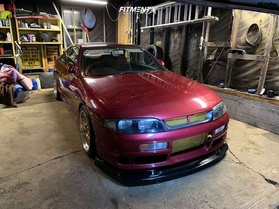 1993 Nissan Skyline R33 Base with 18x9.5 BBS Lm and Yokohama 225x40 on ...