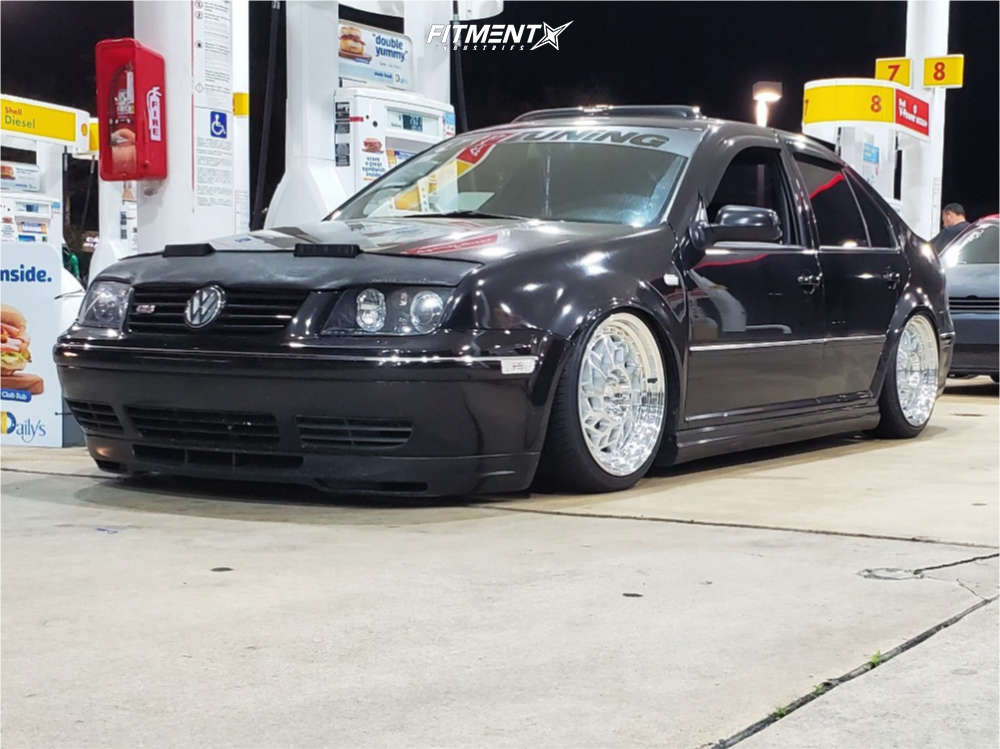 2004 Volkswagen Jetta GLI 1.8T 4dr Sedan (1.8L 4cyl Turbo 6M) with 18x8 ...