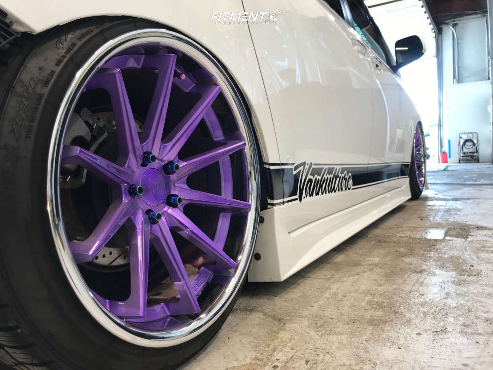 2015 Toyota Sienna SE with 20x10.5 Ferrada FR4 and Falken 245x40 on Air ...