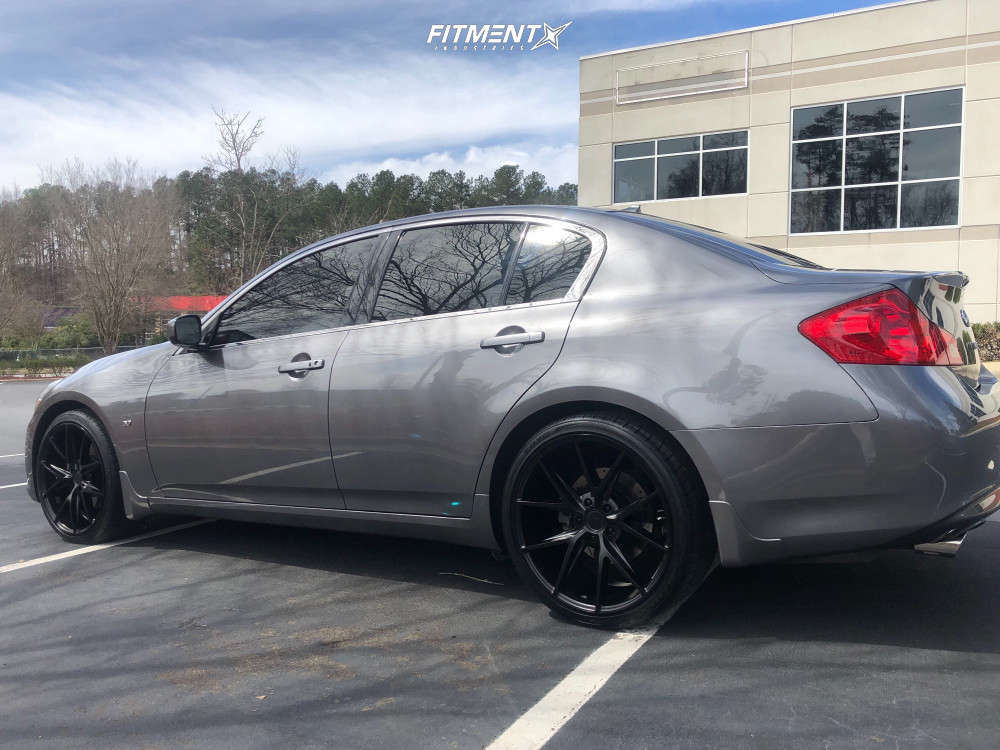 2015 INFINITI Q40 Base with 20x9 Niche Misano and Toyo Tires 245x35 on ...