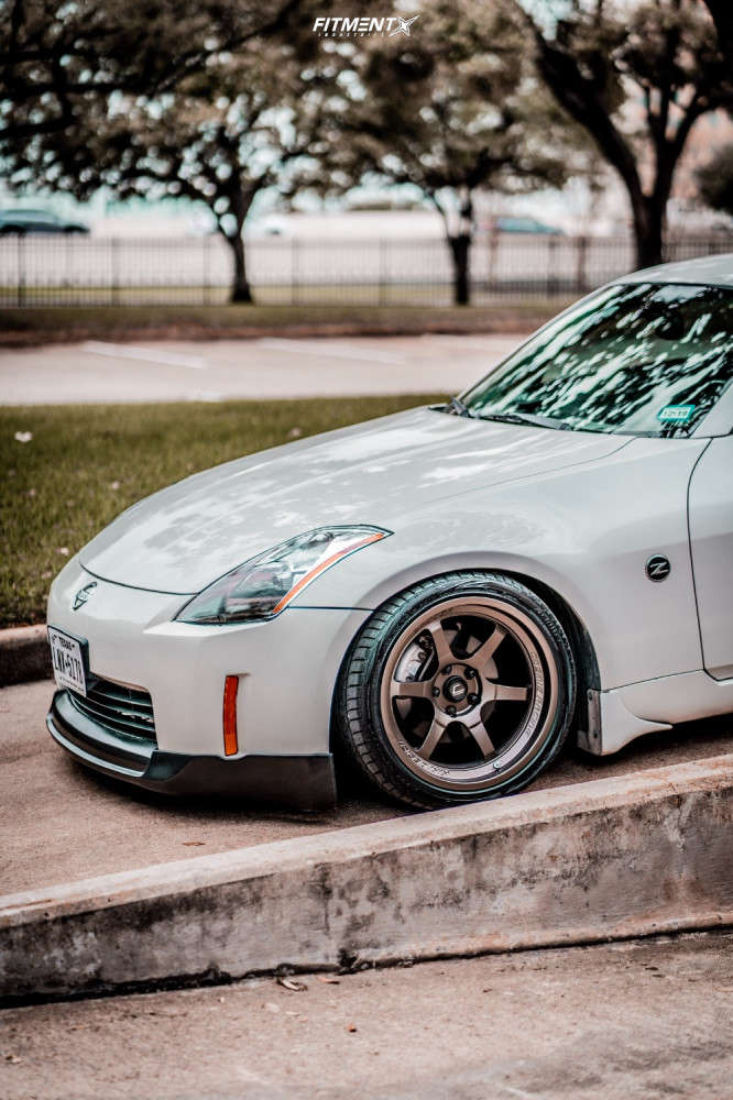 2005 Nissan 350Z Touring with 18x9.5 Cosmis Racing XT-006R and Achilles ...