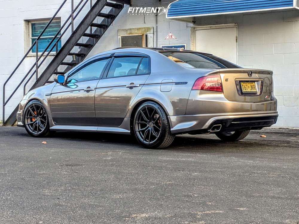 2007 Acura TL Base with 18x8.5 XXR 559 and General 225x40 on Coilovers ...