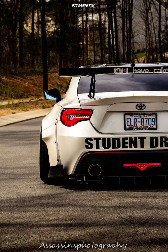 2013 Scion FR-S Base with 18x10.5 Aodhan DS02 and Barum 255x35 on ...