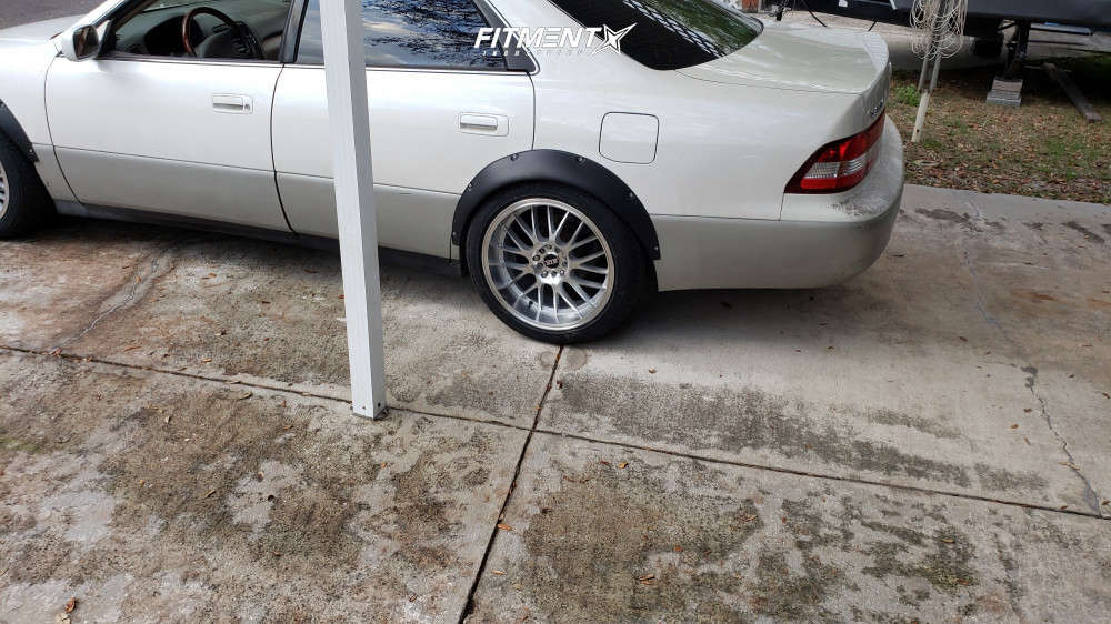 2001 Lexus ES300 Base with 18x8.5 STR 514 and Delinte 225x45 on ...