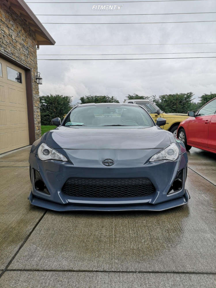 2013 Scion FR-S Base with 18x9.5 ESR Sr08 and General 255x35 on Air ...