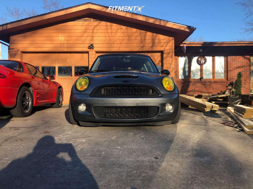 2008 Mini Cooper S with 17x7 Enkei RPF1 and Federal 215x40 on Coilovers ...
