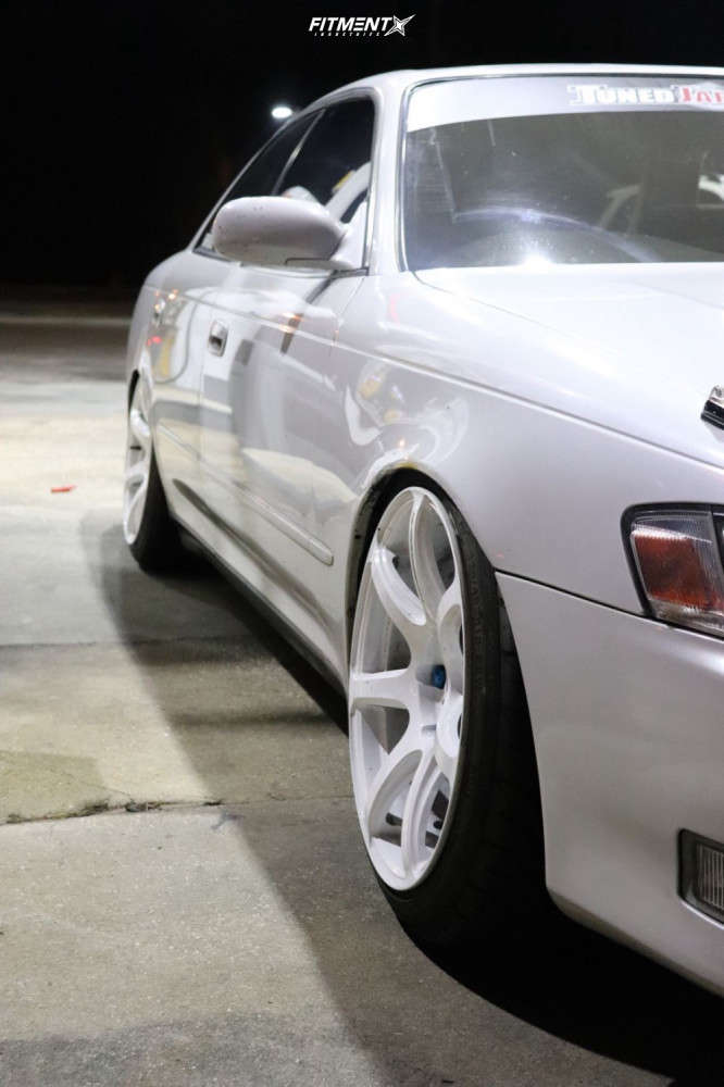 1993 Toyota Chaser Base with 18x9.5 Work Emotion T7r and Federal 245x30 ...