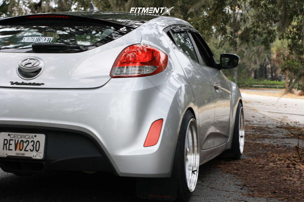 2012 Hyundai Veloster Base with 18x9.5 ESR Sr02 and Federal 225x40 on ...